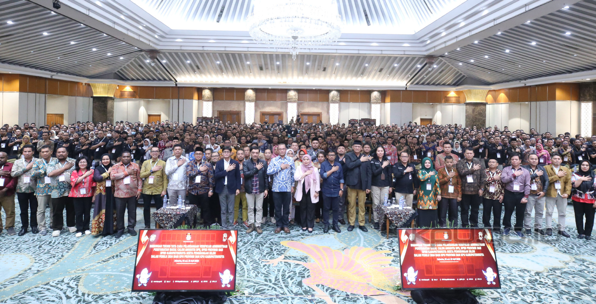 KPU Gelar Bimtek Tata Cara Pelaksanaan Verifikasi Administrasi Persyaratan Bakal Calon - KPU